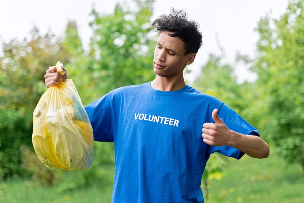 Volunteering Builds Muscles, Connections and Communities